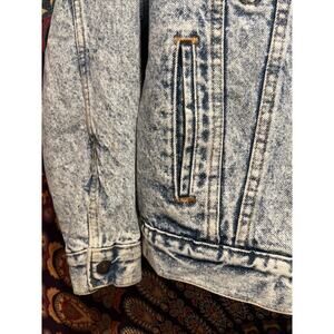 Levi's | Jackets & Coats | Vintage 8s Levis Sherpa Lined Acid Wash Denim Jacket Size Xl Outdoors ...